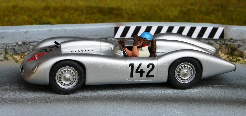 Borgward 1500 RS von Premium Classics und Neo | Endurance Racing & 1:43